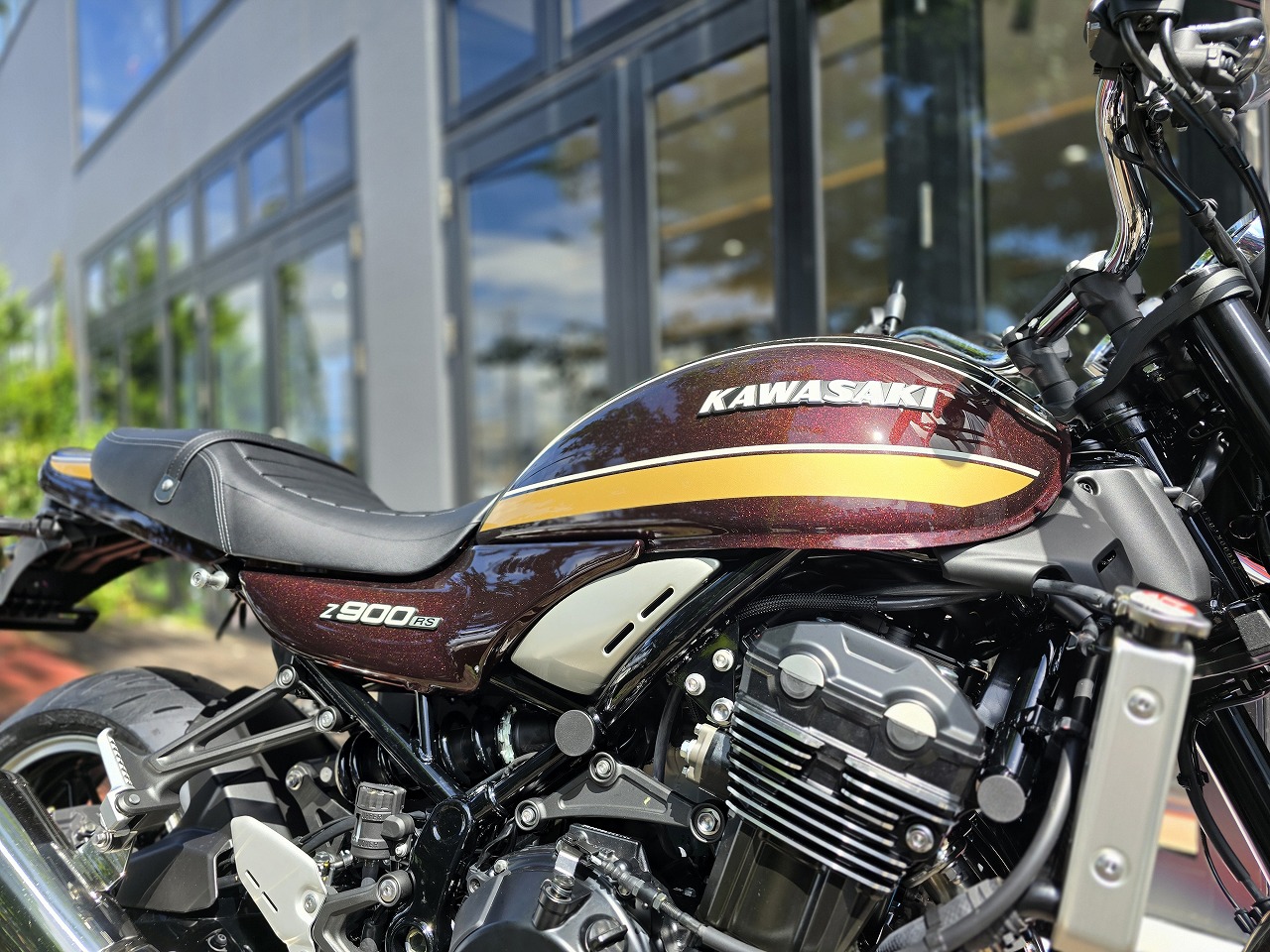 【2025年3月7日更新】Z900RS、Z900RS SEは買えない？乗り出し価格はいくら？2025年3月時点の在庫状況をご案内 | KAWASAKI-ZONE